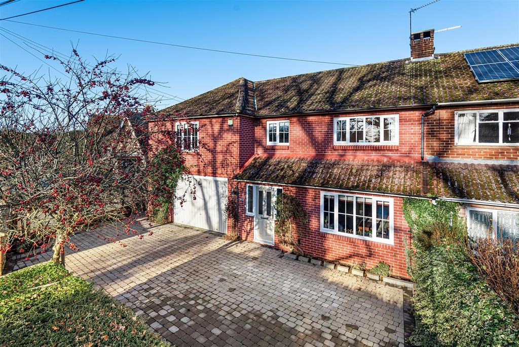 Offham Road, West Malling 5 bed semi-detached house - £700,000