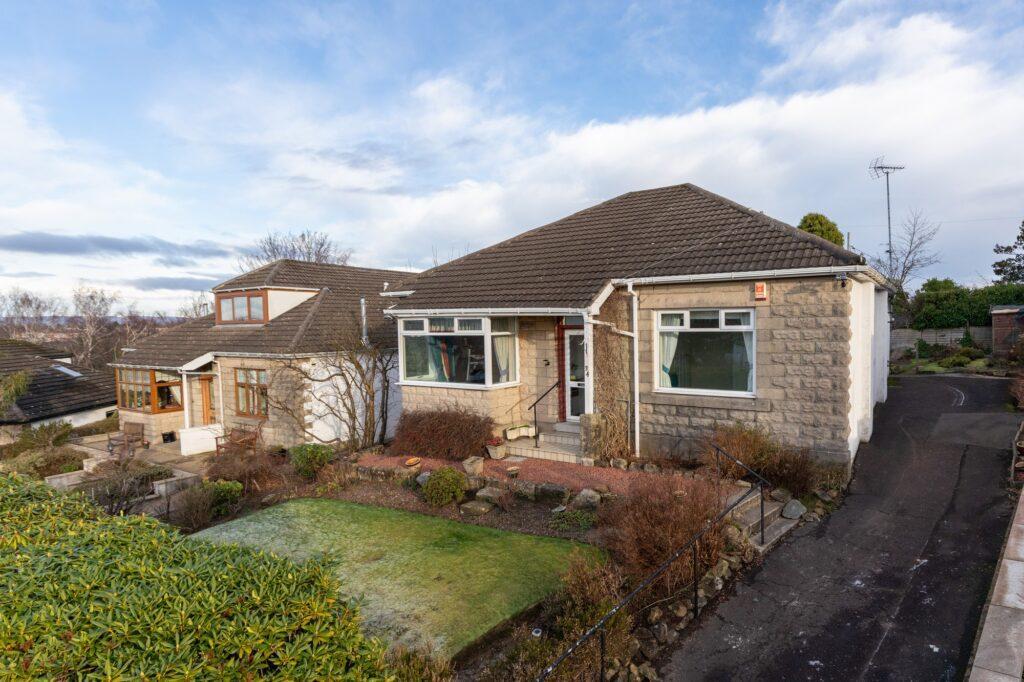 Eastwood Avenue, Giffnock 3 bed detached bungalow - £345,000