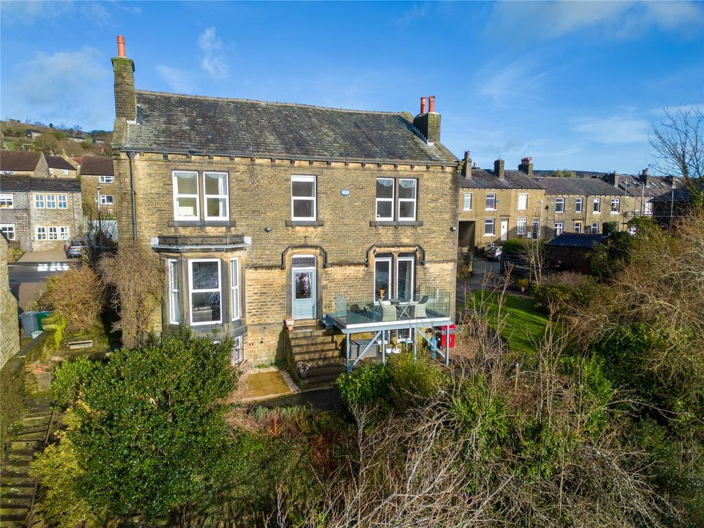 Longlands Road, Slaithwaite... 5 bed detached house - £675,000