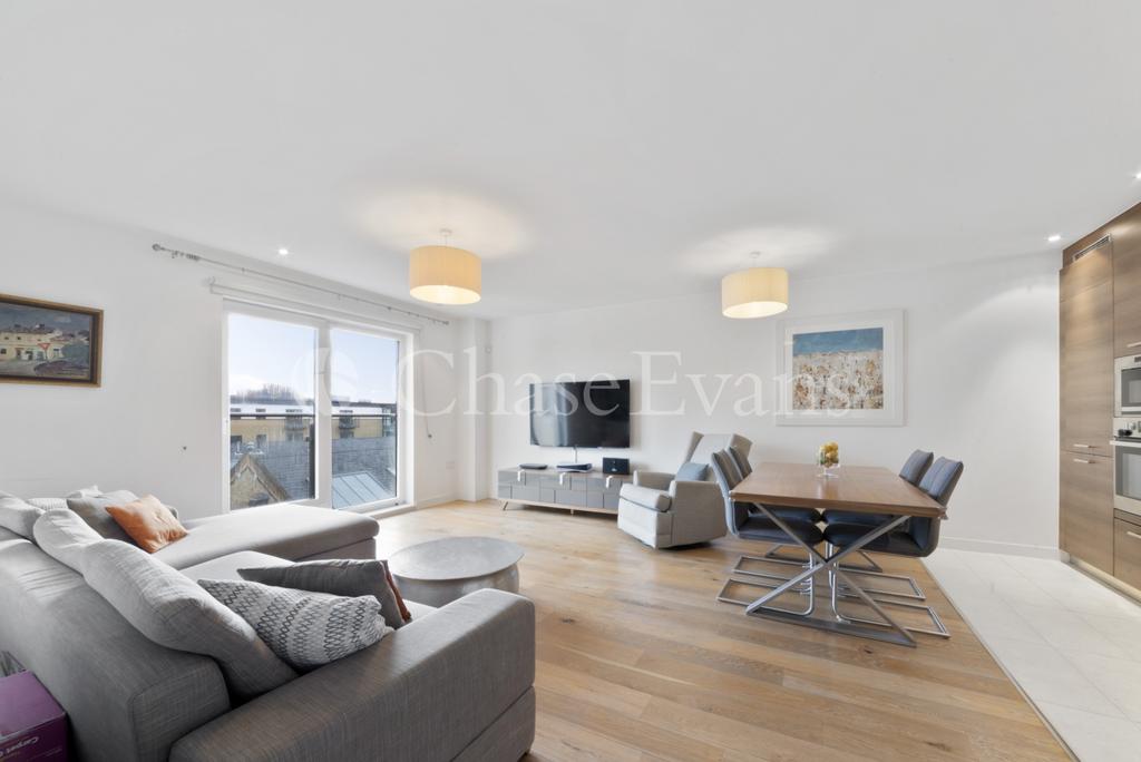Forge Square, Isle of Dogs, London E14 2 bed apartment - £525,000