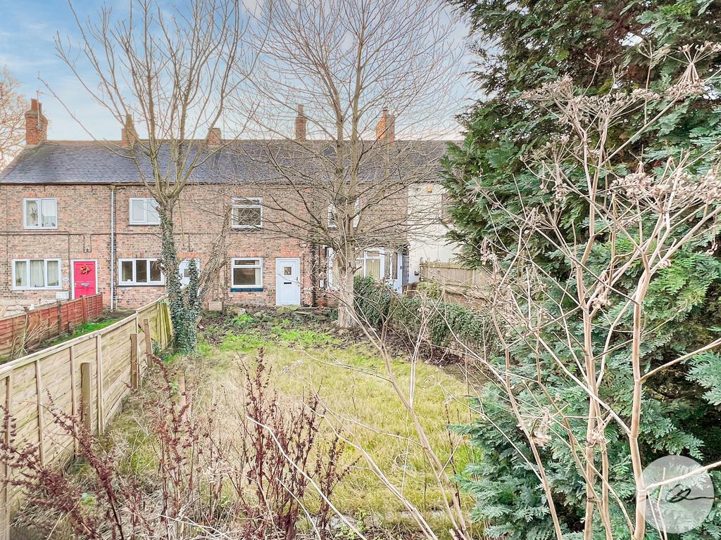 Church View, Carlton Miniott, YO7 2 bed terraced house - £165,000