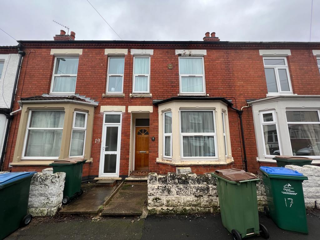 17 Kingsland Avenue, Chapel Fields... 2 bed terraced house - £180,000