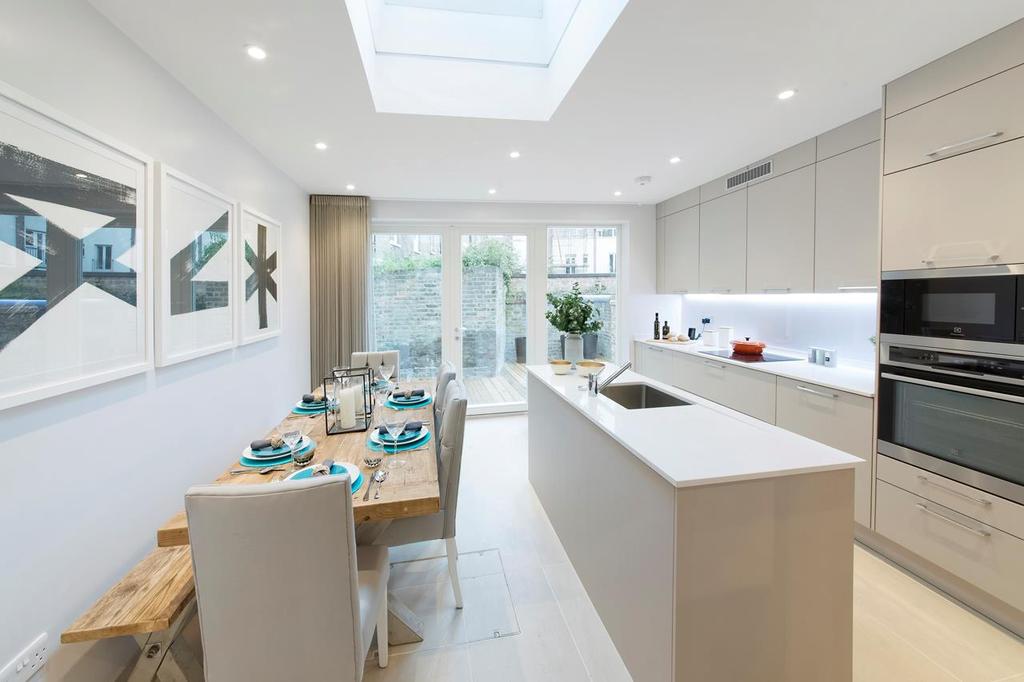 Passmore Street, Belgravia, London, SW1W 2 bed detached house - £5,417 ...