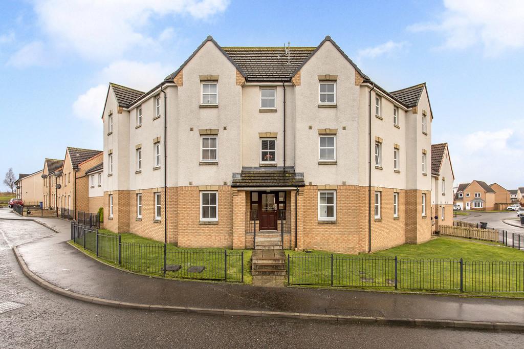 Russell Place, Bathgate 2 bed apartment - £134,000
