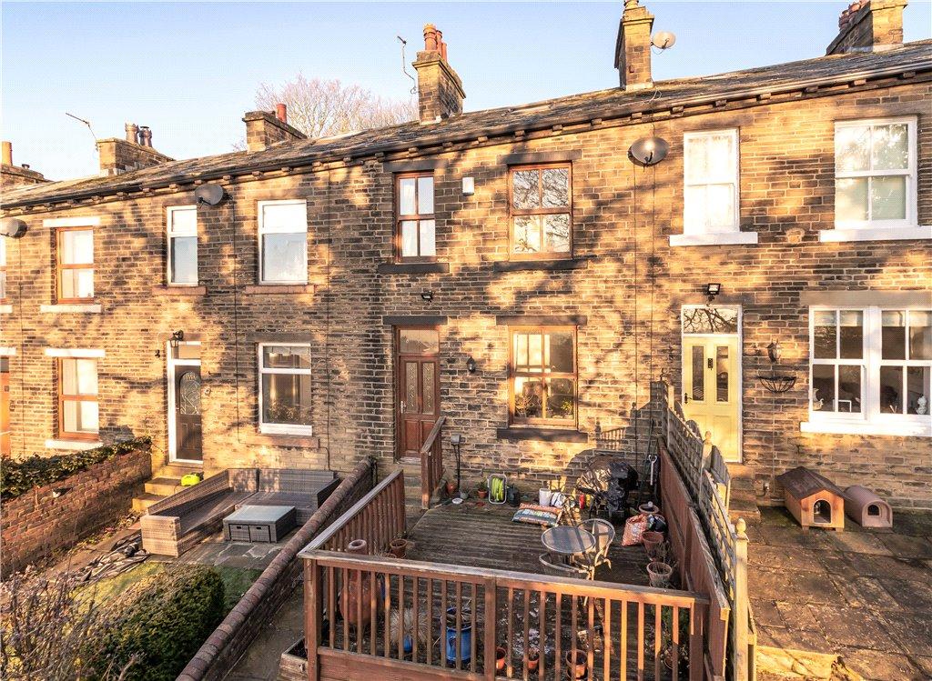 Laythorpe Terrace, East Morton, West... 3 bed terraced house - £250,000