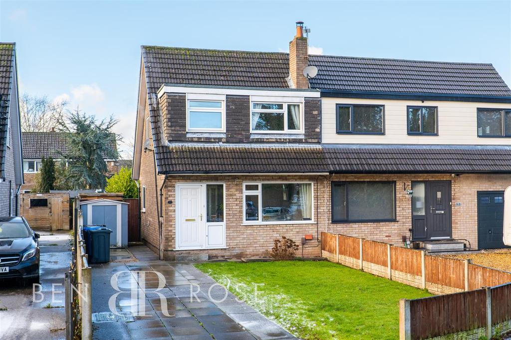 Empress Way, Euxton, Chorley 3 bed semi-detached house - £199,995