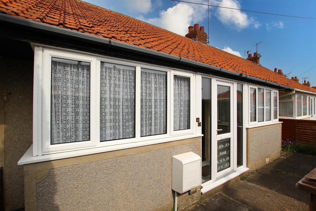 Stanley Avenue, Hornsea 2 bed bungalow - £139,950