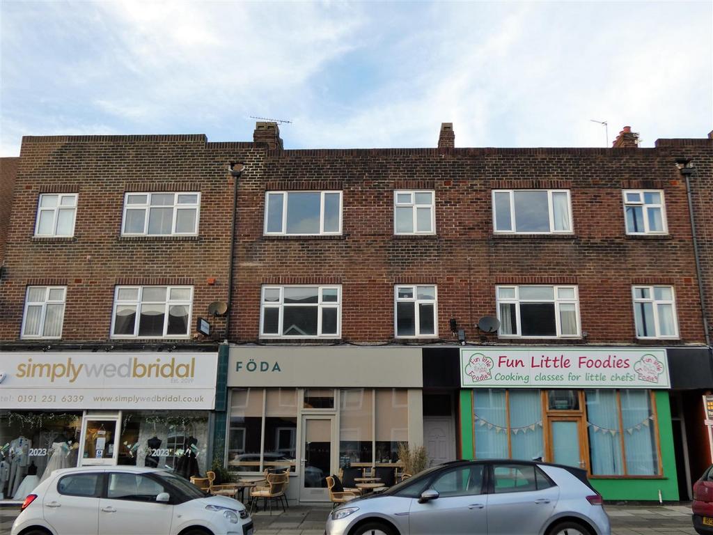Front Street, Monkseaton 4 bed apartment - £134,500