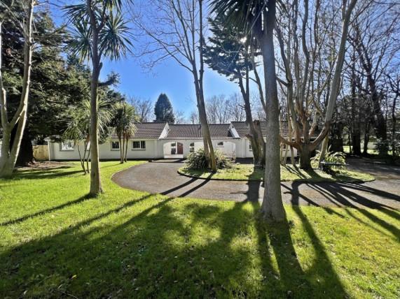 Phildraw Road, Ballasalla, IM9 3DU 4 bed bungalow - £795,000