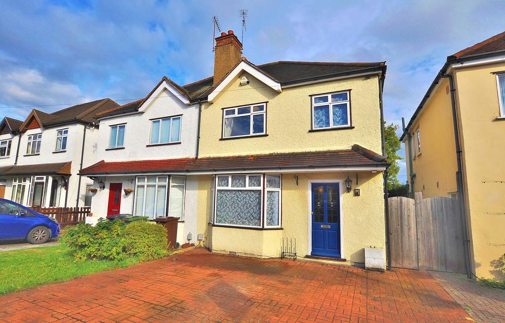 Beckingham Road, Guildford, Surrey, GU2 4 bed semi-detached house - £ ...