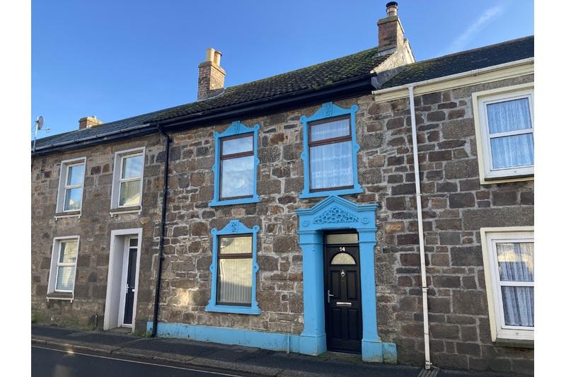 Centenary Street, Camborne 4 bed terraced house - £190,000