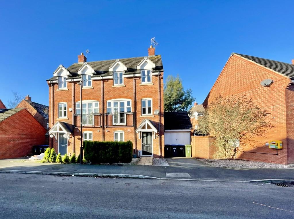 Redhill Road Long Lawford CV23 9DZ 4 bed semi-detached house - £310,000