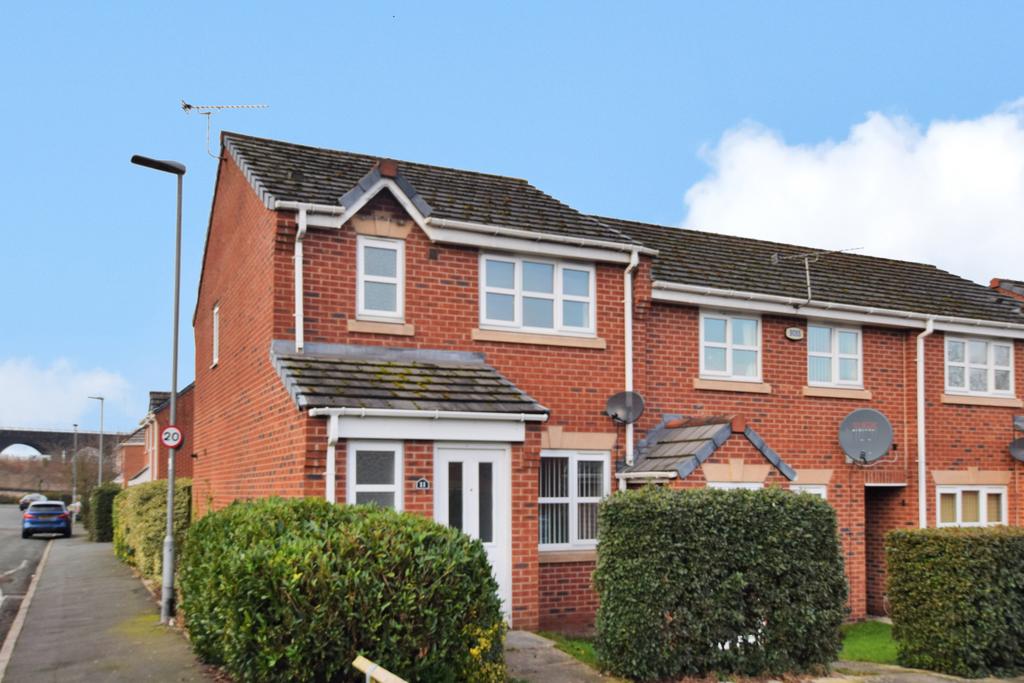 Dock Street, Widnes 3 bed townhouse - £125,000