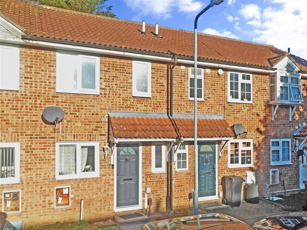 Harrow Road, Ilford, Essex 2 bed terraced house for sale - £360,000