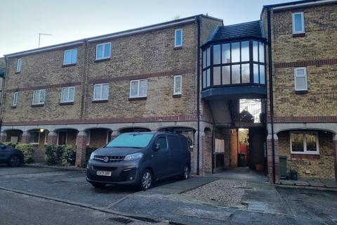 1+ Bed Flats To Rent In Basildon | OnTheMarket
