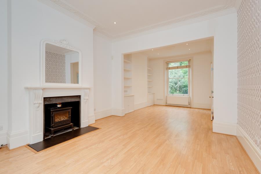 LANARK ROAD, W9 4 bed terraced house - £7,583 pcm (£1,750 pw)