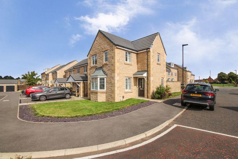 Charlotte Place, Longbenton, NE12 3 bed semi-detached house - £230,000
