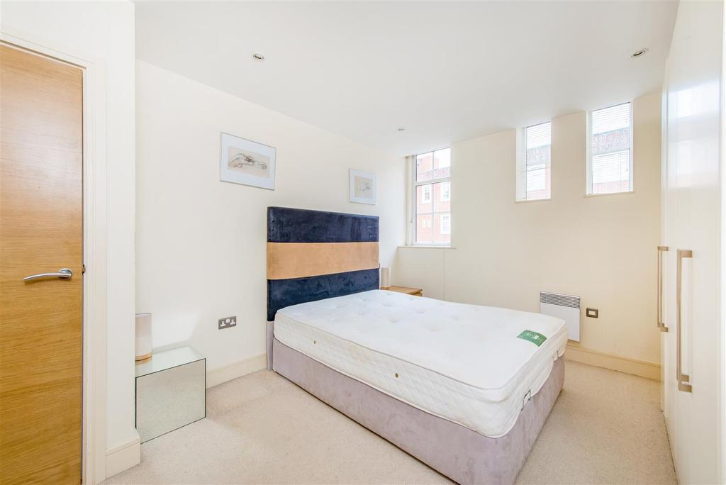 Romney House, 47 Marsham Street... 2 bed flat - £3,033 pcm (£700 pw)