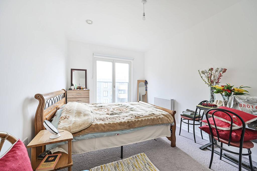 Wintergreen Court, Hackney, LONDON, E9 2 bed flat - £2,750 pcm (£635 pw)