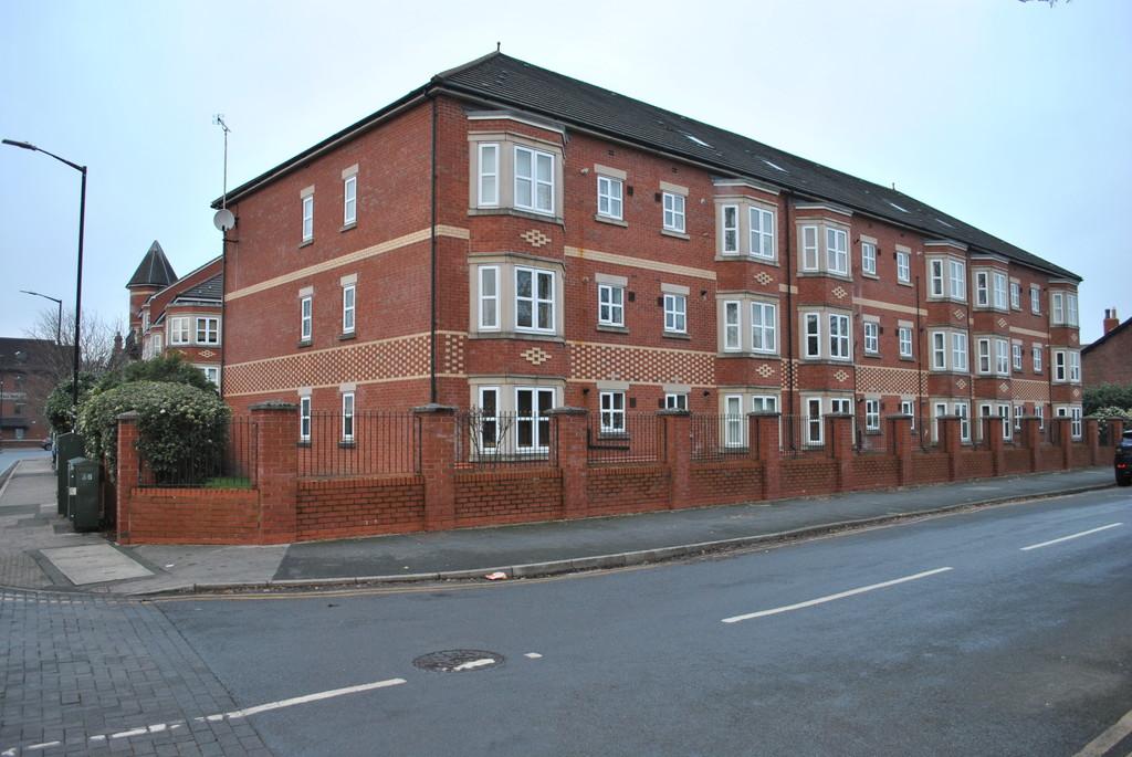 Russell Place, Sale 2 bed apartment - £1,000 pcm (£231 pw)
