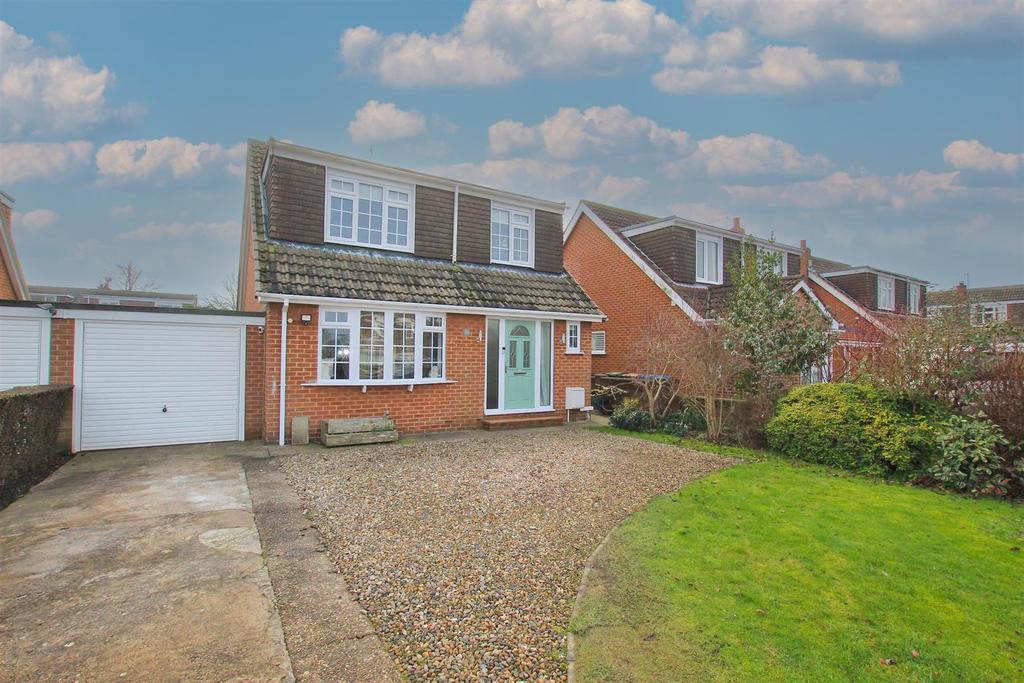 Benningholme Lane, Skirlaugh 3 bed link detached house - £284,950