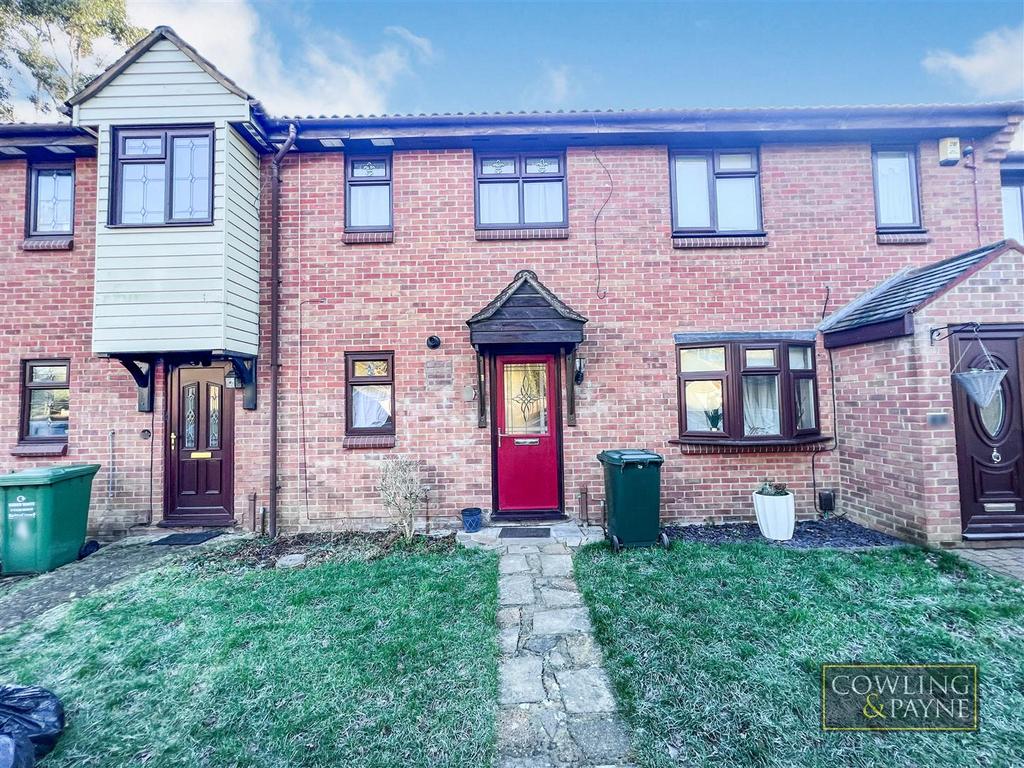 Wood Green, Basildon 2 bed terraced house - £260,000