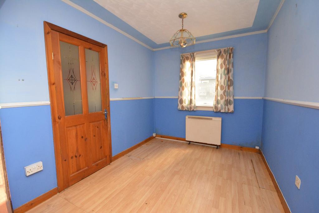 Mamre Drive, California, Falkirk... 3 bed end of terrace house - £73,000