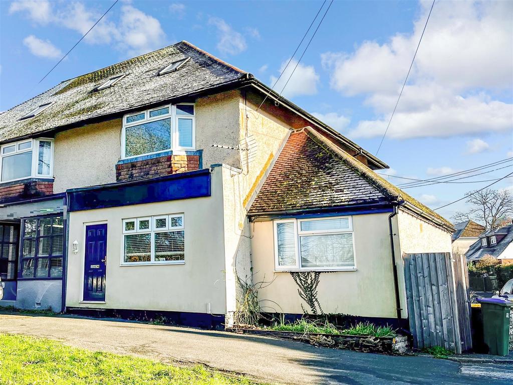 Storrington Road, Thakeham, West Sussex 2 bed maisonette - £220,000