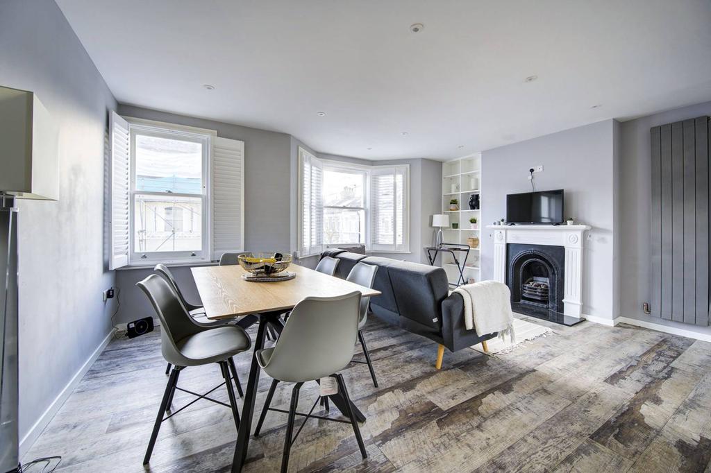 Campana Road, Parsons Green, London, SW6 3 bed maisonette - £3,900 pcm ...