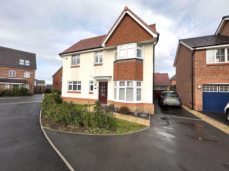 Lysander Close, Deeside 3 bed detached house - £300,000
