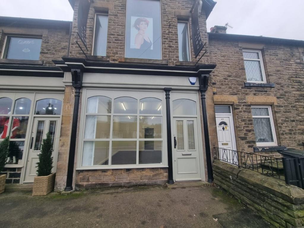 Towngate, Mapplewell Shop - £542 pcm (£125 pw)