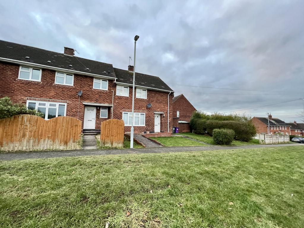 West Green, Wolverhampton, West... 3 bed terraced house - £1,000 pcm (£ ...