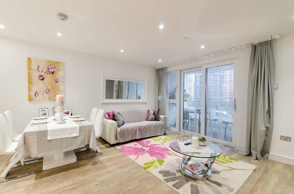 Nine Elms Point, Nine Elms, London, SW8 1 bed flat - £2,817 pcm (£650 pw)