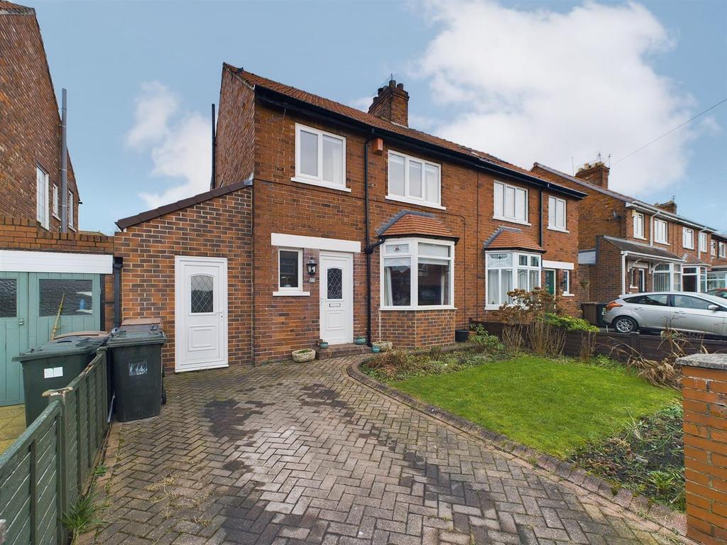Longston Avenue, Cullercoats 3 bed semi-detached house for sale - £325,000