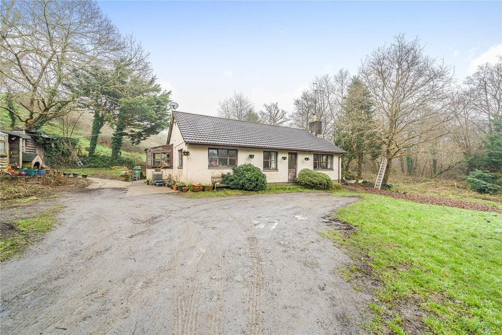 Newland, Landkey, Barnstaple, Devon... 3 bed bungalow - £450,000