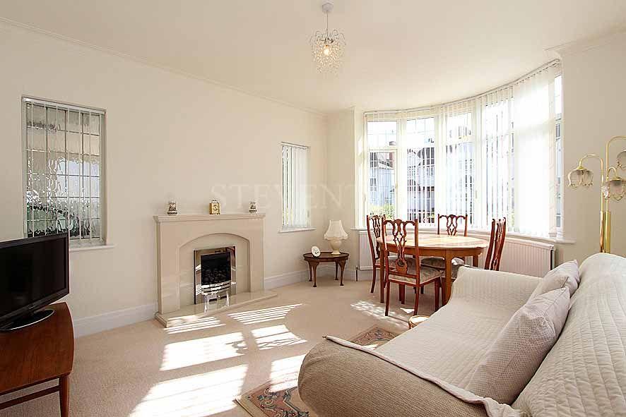 York Avenue, Finchfield, Wolverhampton, WV3 3 bed detached house for ...