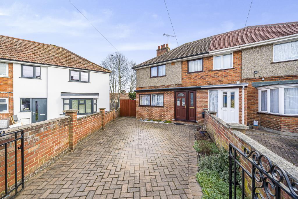 Reading, Berkshire, RG30 3 bed semi-detached house for sale - £400,000