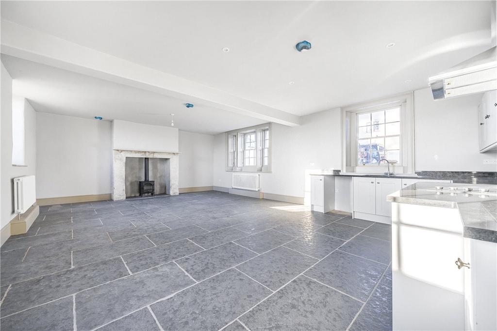 Dodington Lane, Dodington, Chipping Sodbury, Bristol, BS37 2 bed semi ...