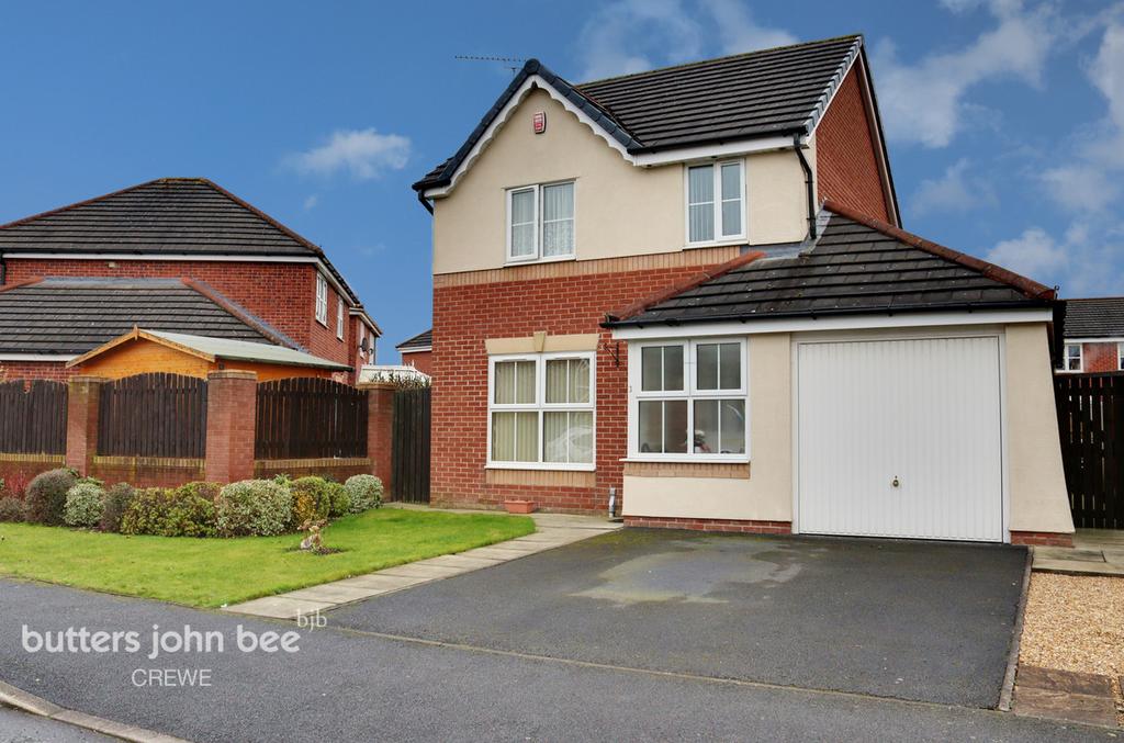 Fox Covert Way, Crewe 3 bed detached house - £220,000