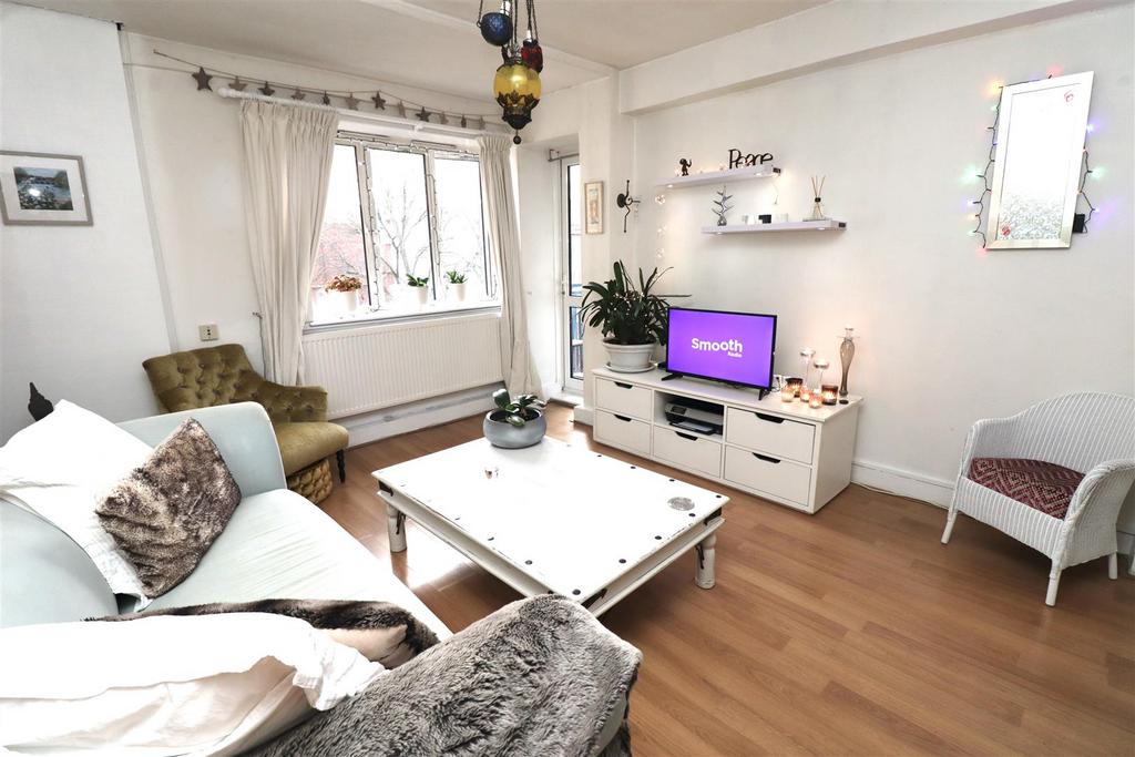 Kilburn Priory, London 3 bed flat - £525,000