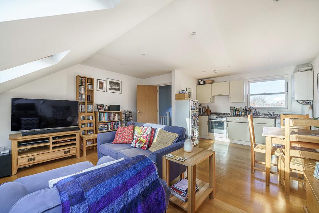 Ondine Road, Peckham Rye, London, SE15 1 bed apartment - £425,000