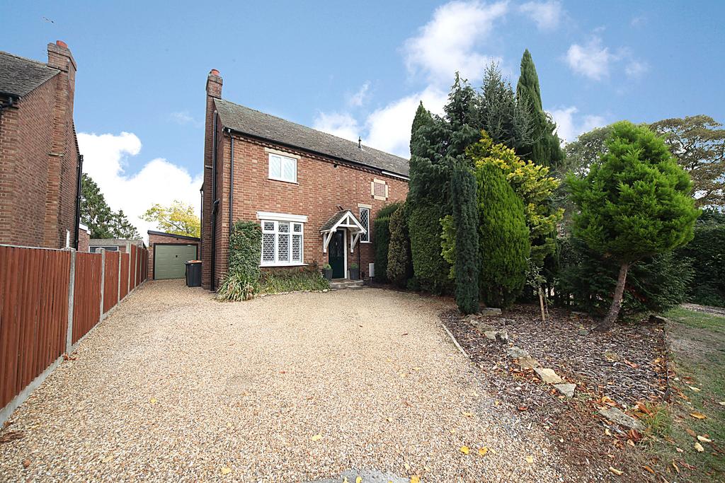 Oakley Road, Bromham, Bedford, MK43 3 bed semi-detached house - £460,000