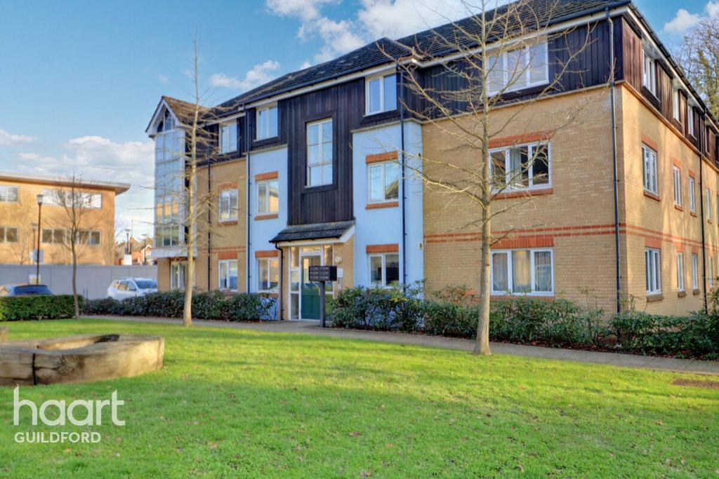Power Close, Guildford 2 bed apartment - £85,000