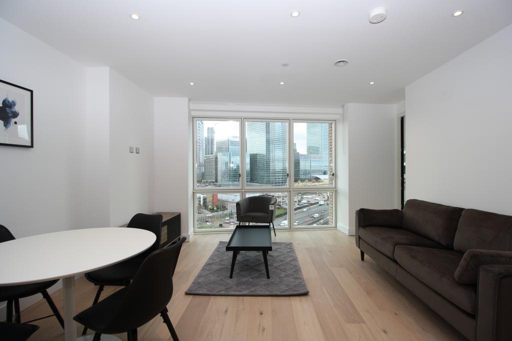 Royal Captain Court, Blackwall Reach... 1 bed apartment - £2,167 pcm (£ ...