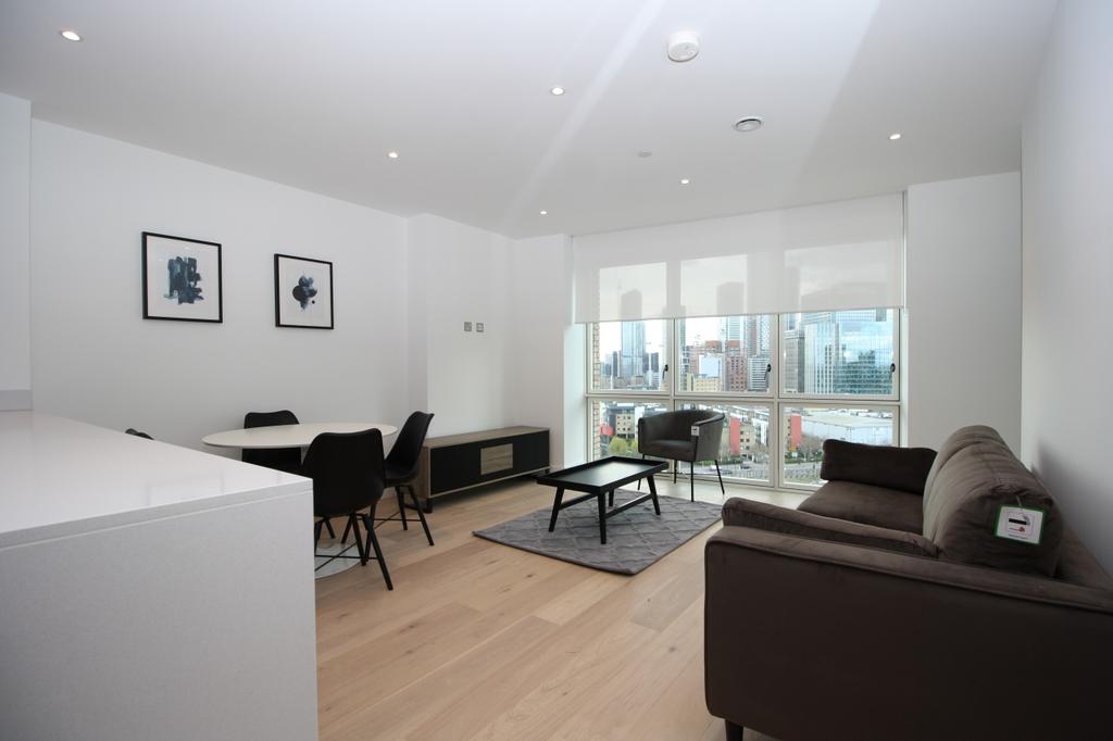 Royal Captain Court, Blackwall Reach... 1 bed apartment - £2,167 pcm (£ ...