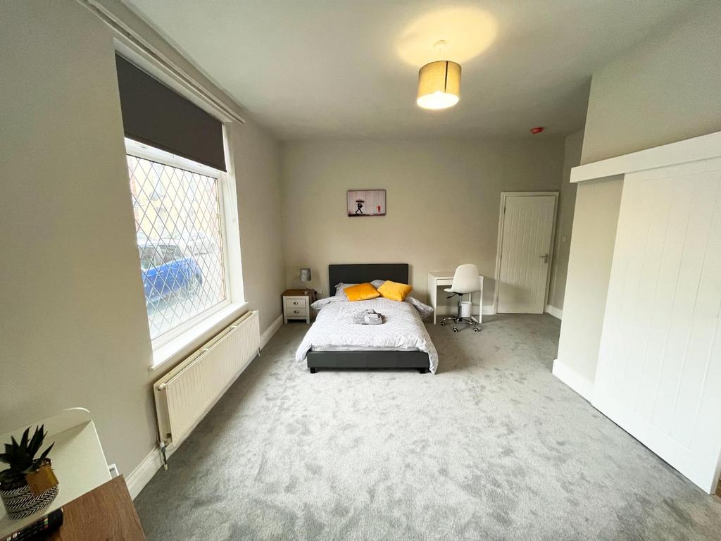 Earl Street, Swinley, Wigan, WN1 2BW 1 bed in a house share - £585 pcm ...