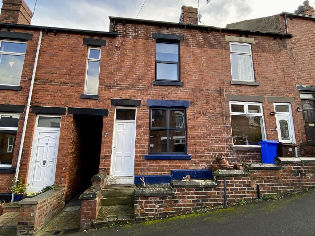 21 Pearson Place Meersbrook Sheffield... 3 bed terraced house - £220,000