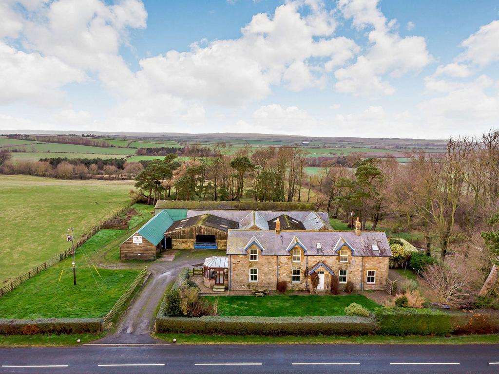 Dunsall, Lowick 4 bed detached house for sale - £950,000