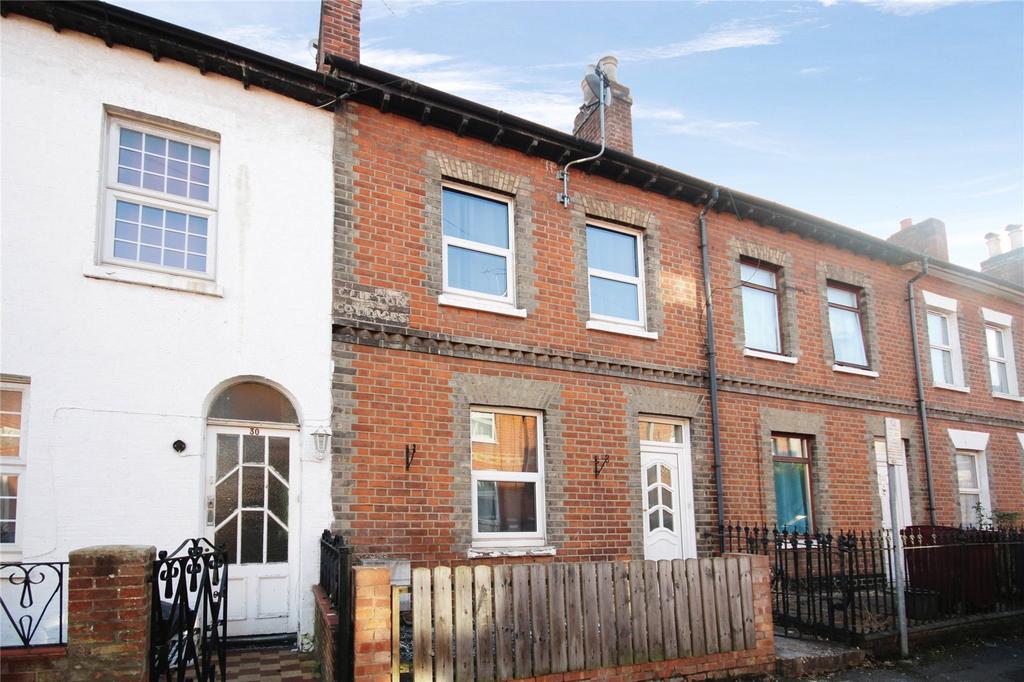 Upper Crown Street, Reading... 3 bed terraced house - £1,400 pcm (£323 pw)