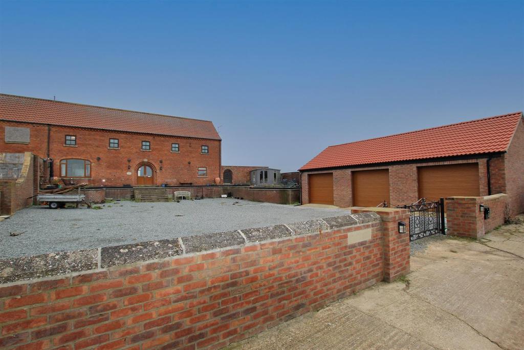 Hornsea Road, Aldbrough 4 bed barn conversion - £479,950